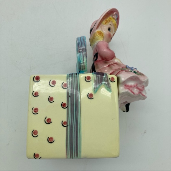 Lefton | Accents | Vintage 957 Signed Lefton Ceramic Girl Sitting On ...